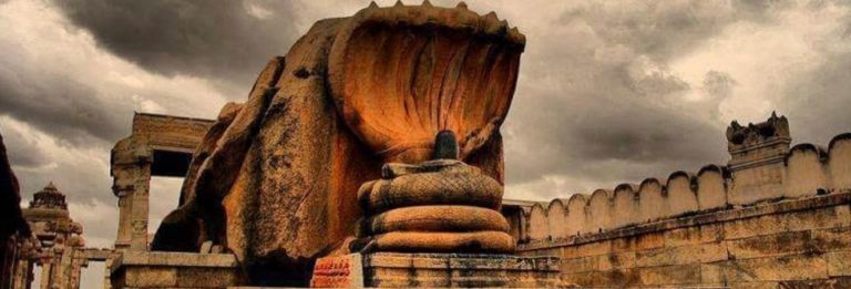 Shiva-lingam, India's most emblematic hindu representation